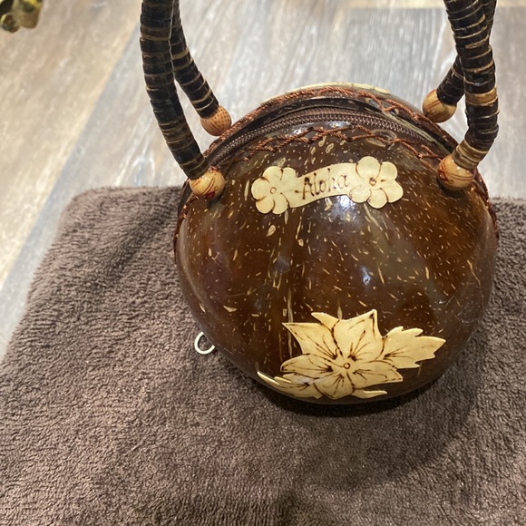 coconut | Bags | Vintage Coconut Purse With Zipper Used | Poshmark